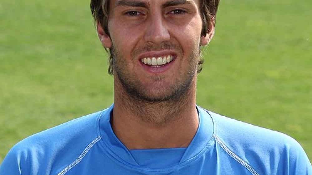 Manuel Scavone feiert Serie B-Debüt mit Novara - Fußball | SportNews.bz