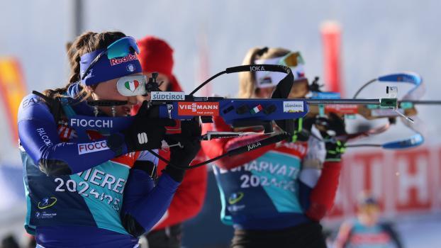 LIVE | Wierer greift im Massenstart an - Biathlon | SportNews.bz