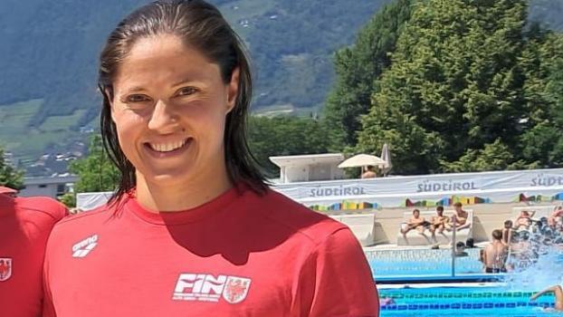 Blueeyetwinkle first time using this site: easy to arrange