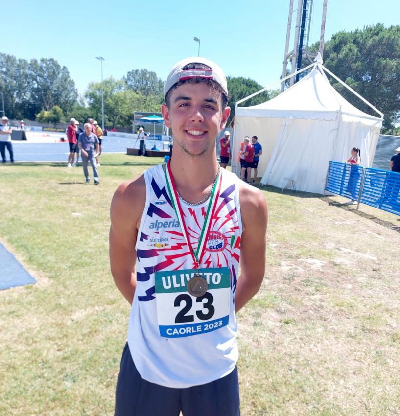 Tomasi krönt sich zum U18-Italienmeister - Leichtathletik | SportNews.bz