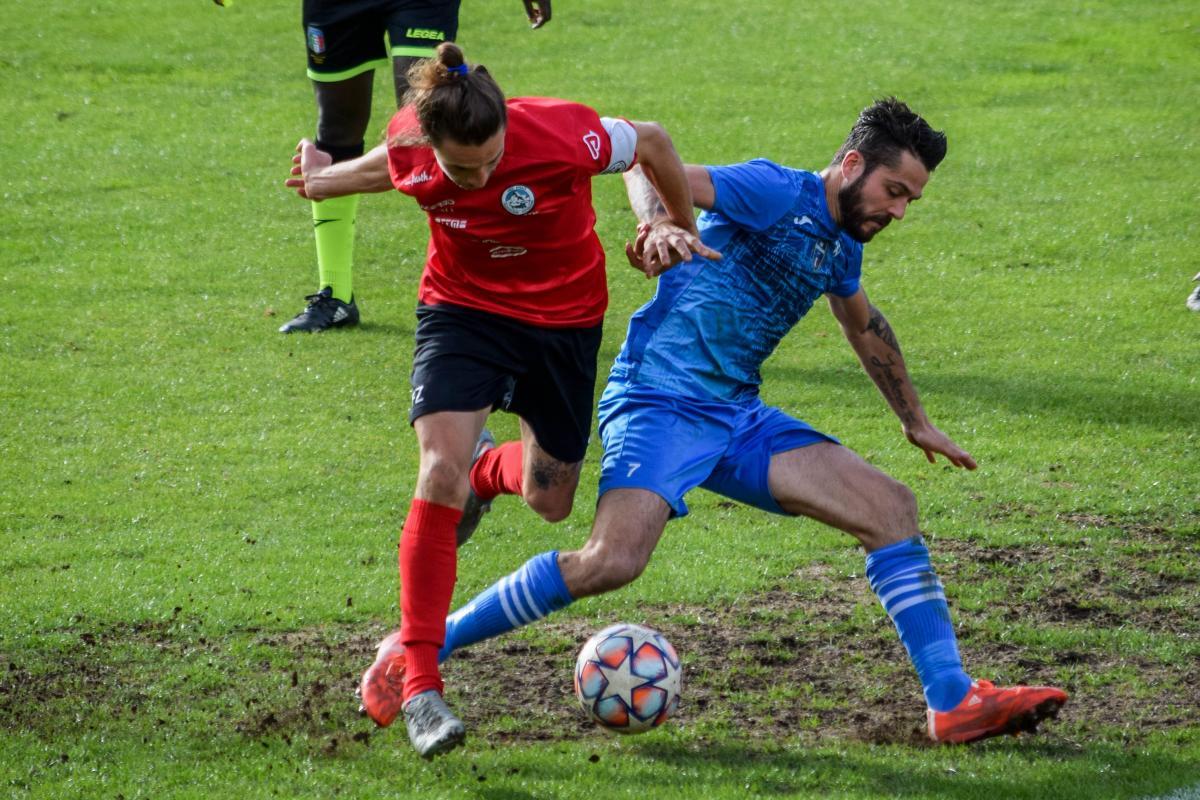BILDER | Die besten Schnappschüsse vom Fußball-Wochenende ...